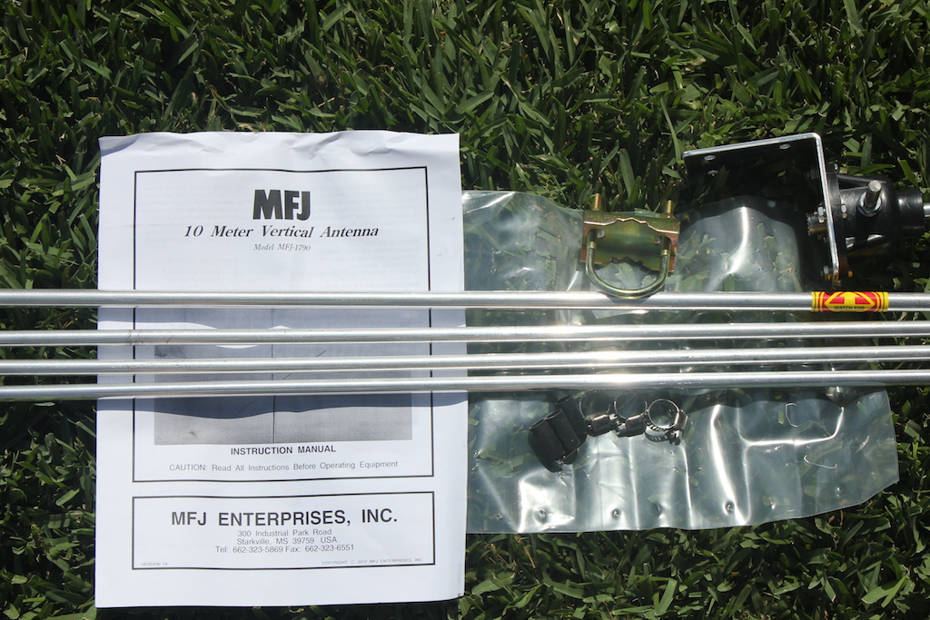 A look at the MFJ-1790 Portable 10 Meter Vertical Antenna | WorldwideDX ...