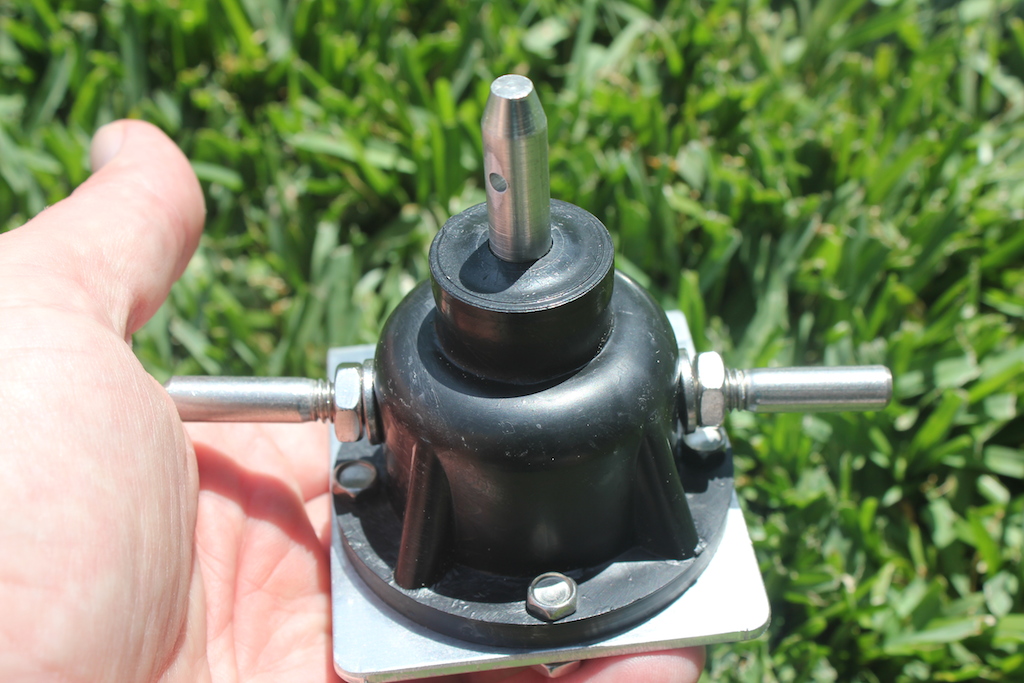 A look at the MFJ-1790 Portable 10 Meter Vertical Antenna | WorldwideDX ...