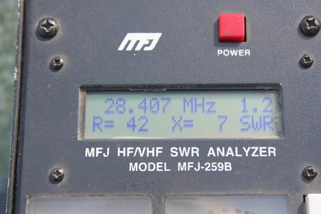 A look at the MFJ-1790 Portable 10 Meter Vertical Antenna | WorldwideDX ...