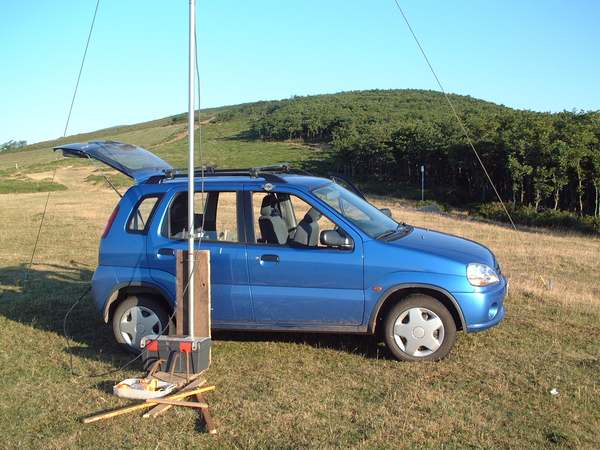2001 07 22 Tropo 04 The double plank (Heavy Oak) method. Hinges between ...