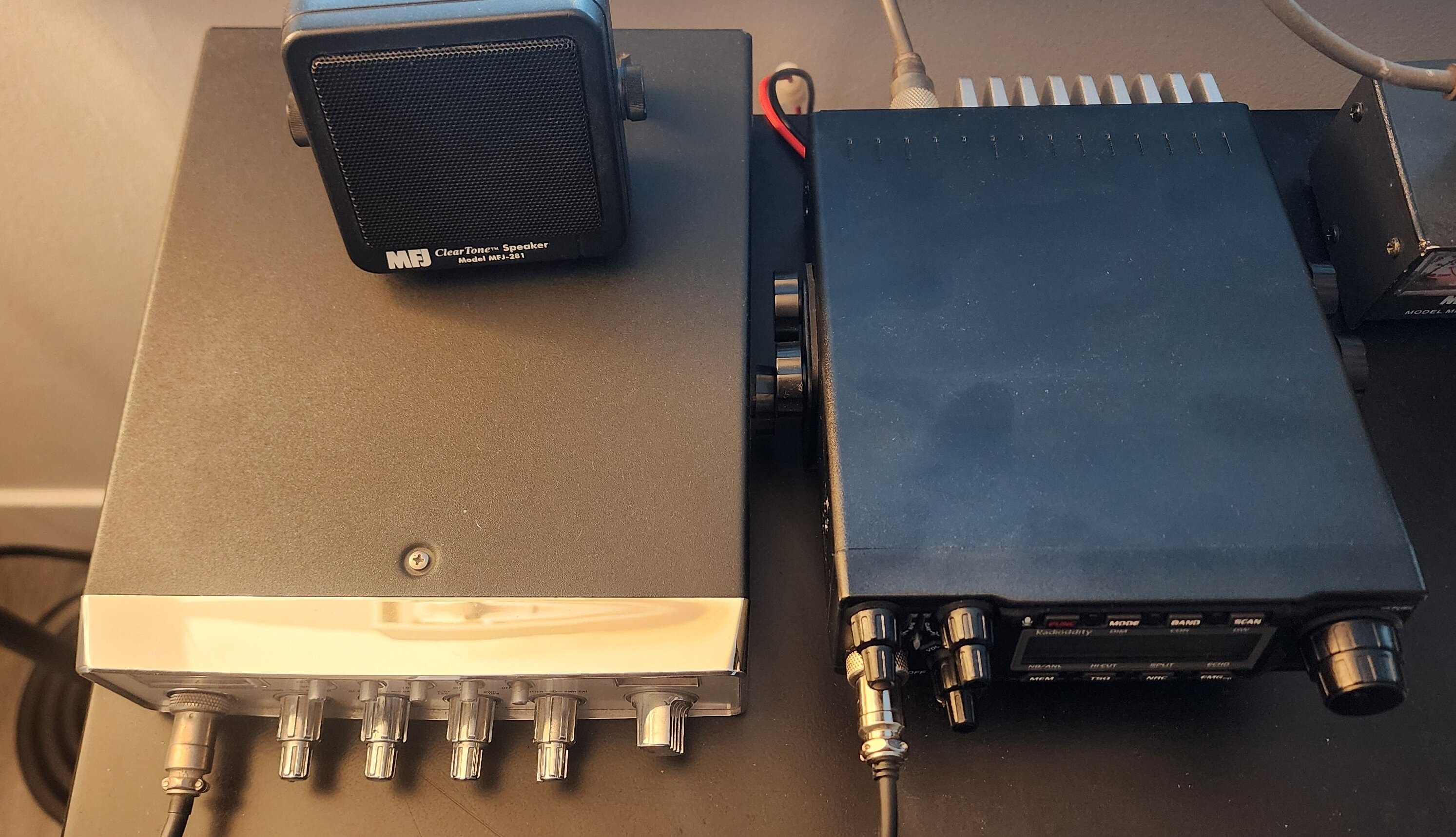 QT80 Grant LT size comparison.jpg | WorldwideDX Radio Forum